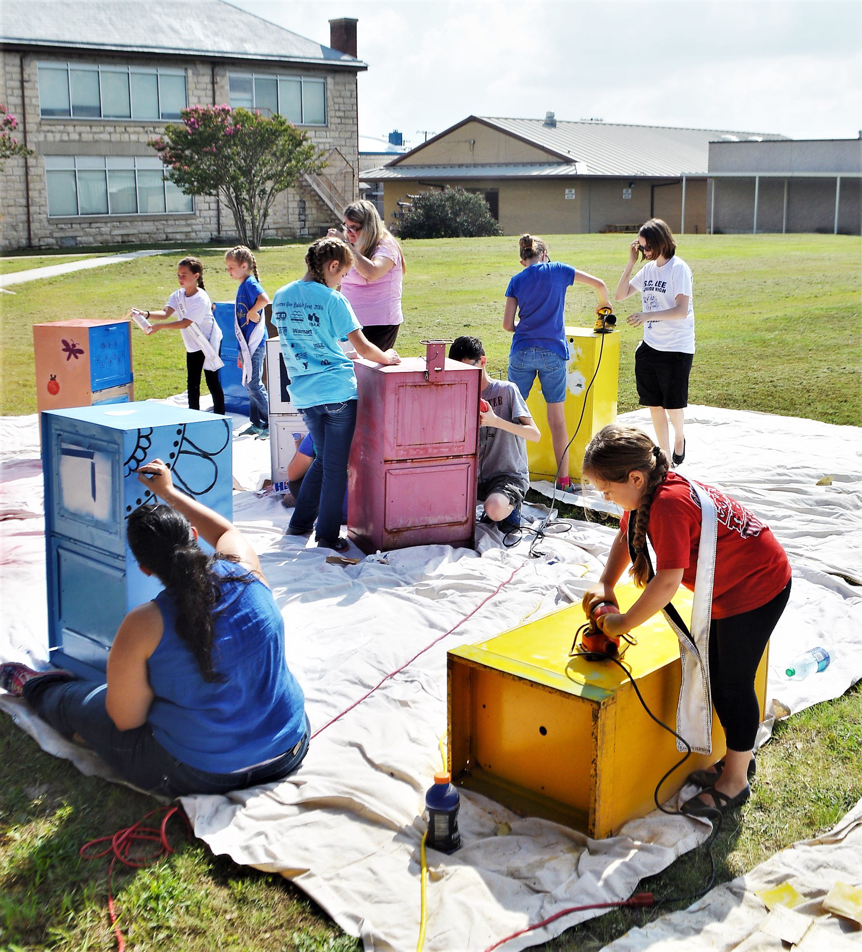 Royalty, Girl Scouts assemble Little Free Libraries | Copperas Cove ...